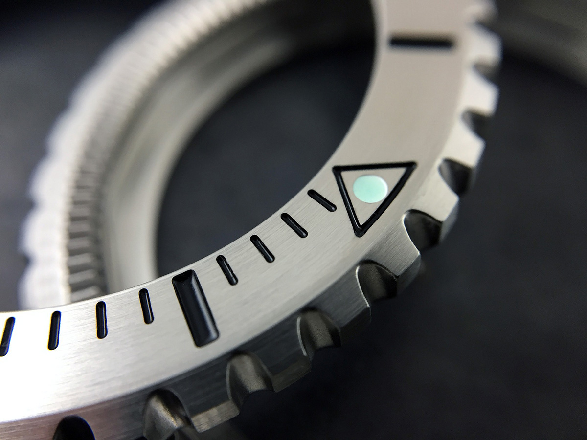 Komodo Bezel