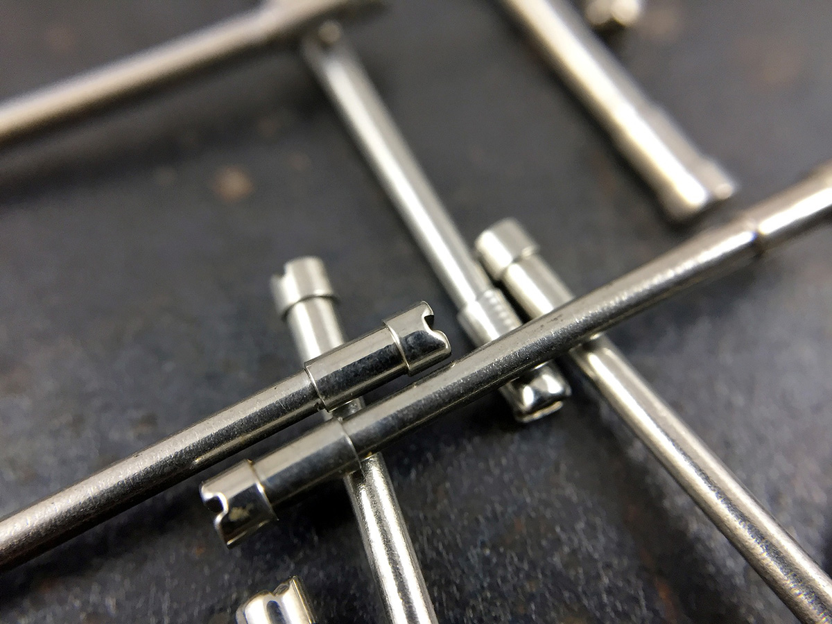 Screw Pins