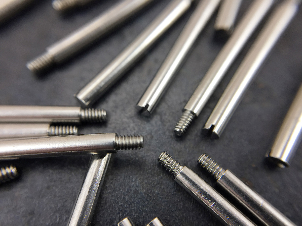 Screw Pins